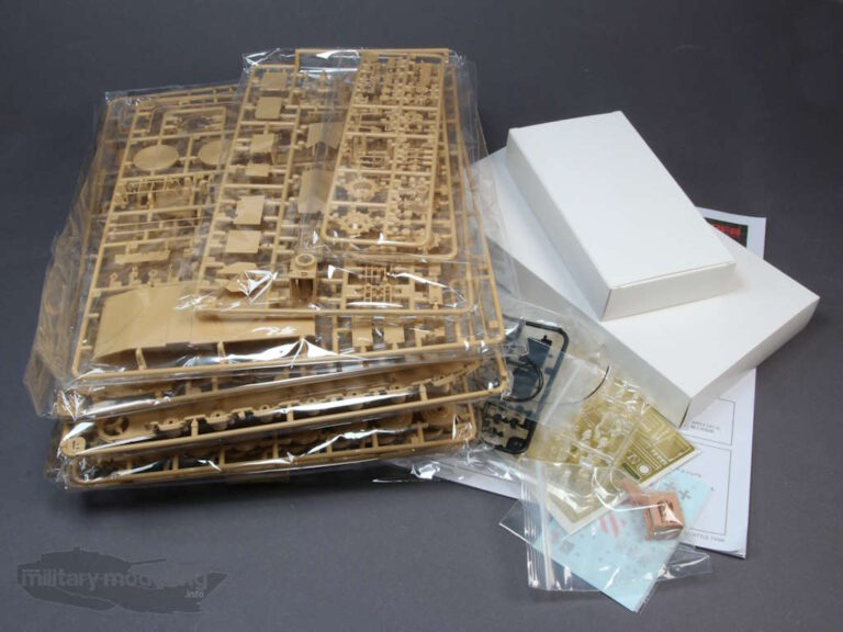 Rye Field Model: German Main Battle Tank w/workable Tracks Leopard 2 ...